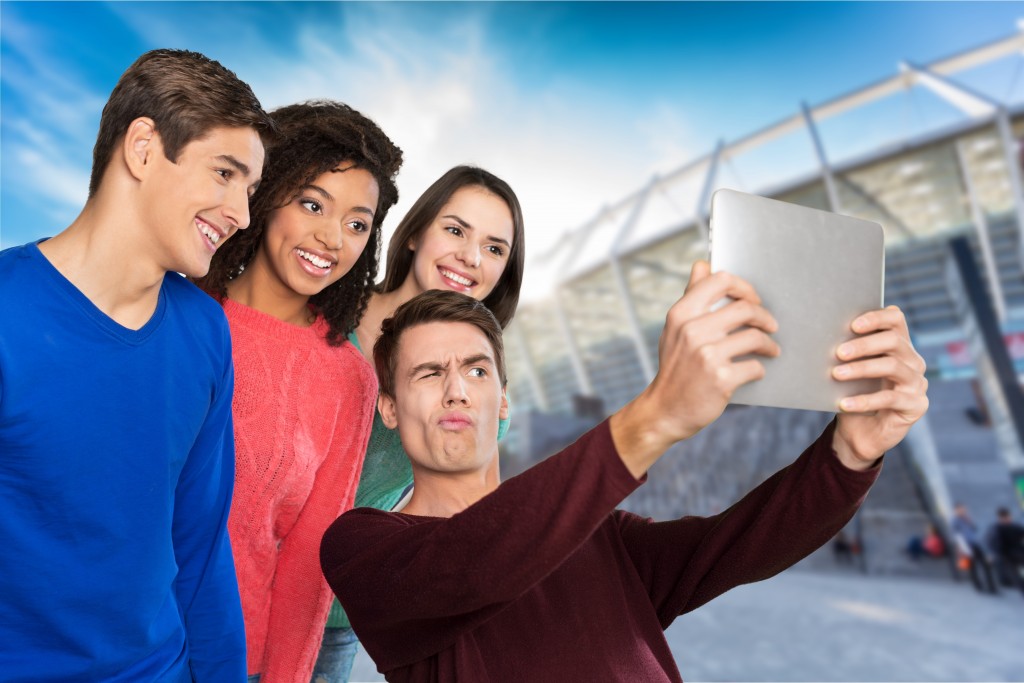 7 Tips For Making New Friends | Science Of Imagery
